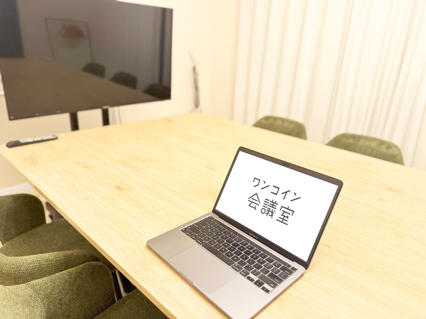 JR秋葉原駅・神田駅5分｜岩本町駅1分｜最大8名｜会議、商談、セミナー、勉強会、ボードゲーム、レッスン、女子会の利用に最適！の写真12