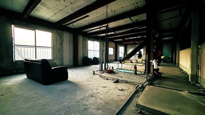 新たな可能性を与える廃墟スタジオ。🟩緑と大きな看板があるカーコーティング店が目印!の写真10