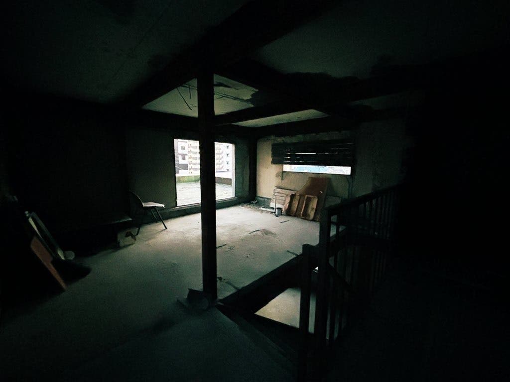 新たな可能性を与える廃墟スタジオ。🟩緑と大きな看板があるカーコーティング店が目印！の写真11