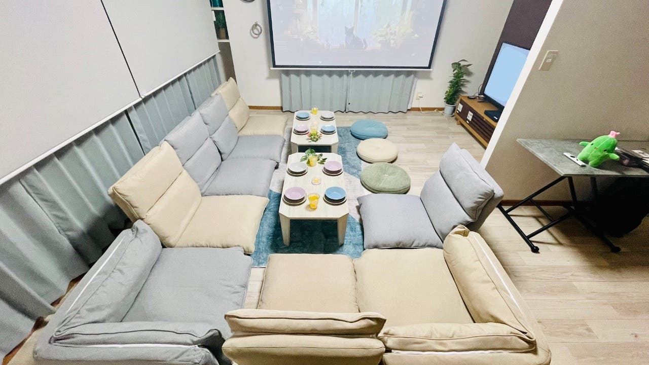 🚃天文館通駅🚶4分✨100㌅大画面プロジェクターで動画見放題❣️女子会🎀デート🥂撮影📷パーティ、ビジネス利用も最適🎤の写真10