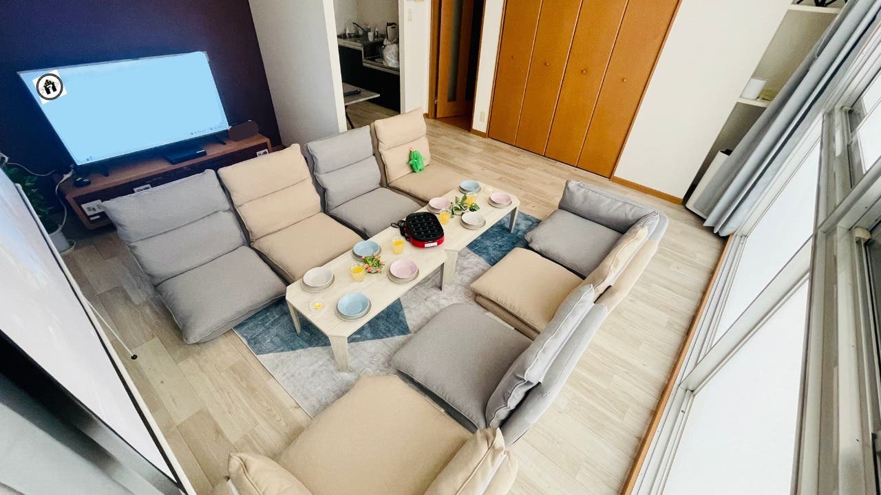 🚃天文館通駅🚶4分✨100㌅大画面プロジェクターで動画見放題❣️女子会🎀デート🥂撮影📷パーティ、ビジネス利用も最適🎤の写真13