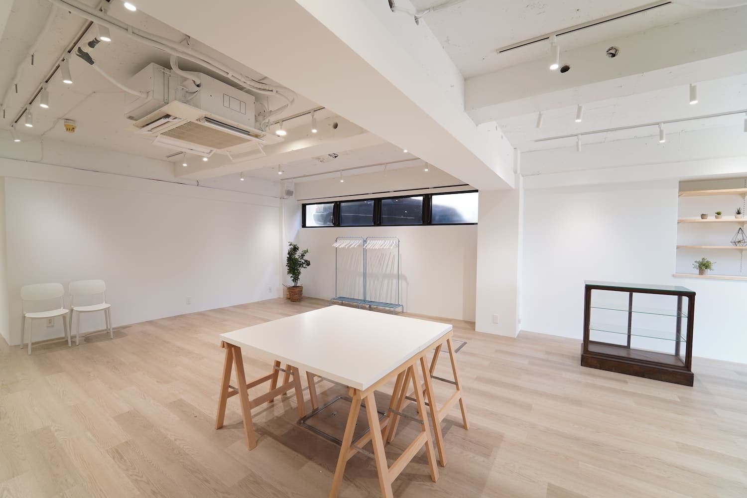 【原宿駅より徒歩7分・北参道駅から徒歩6分/ 北参道店 ROADSIDE】ポップアップショップやイベントにおすすめの路面スペースの写真2