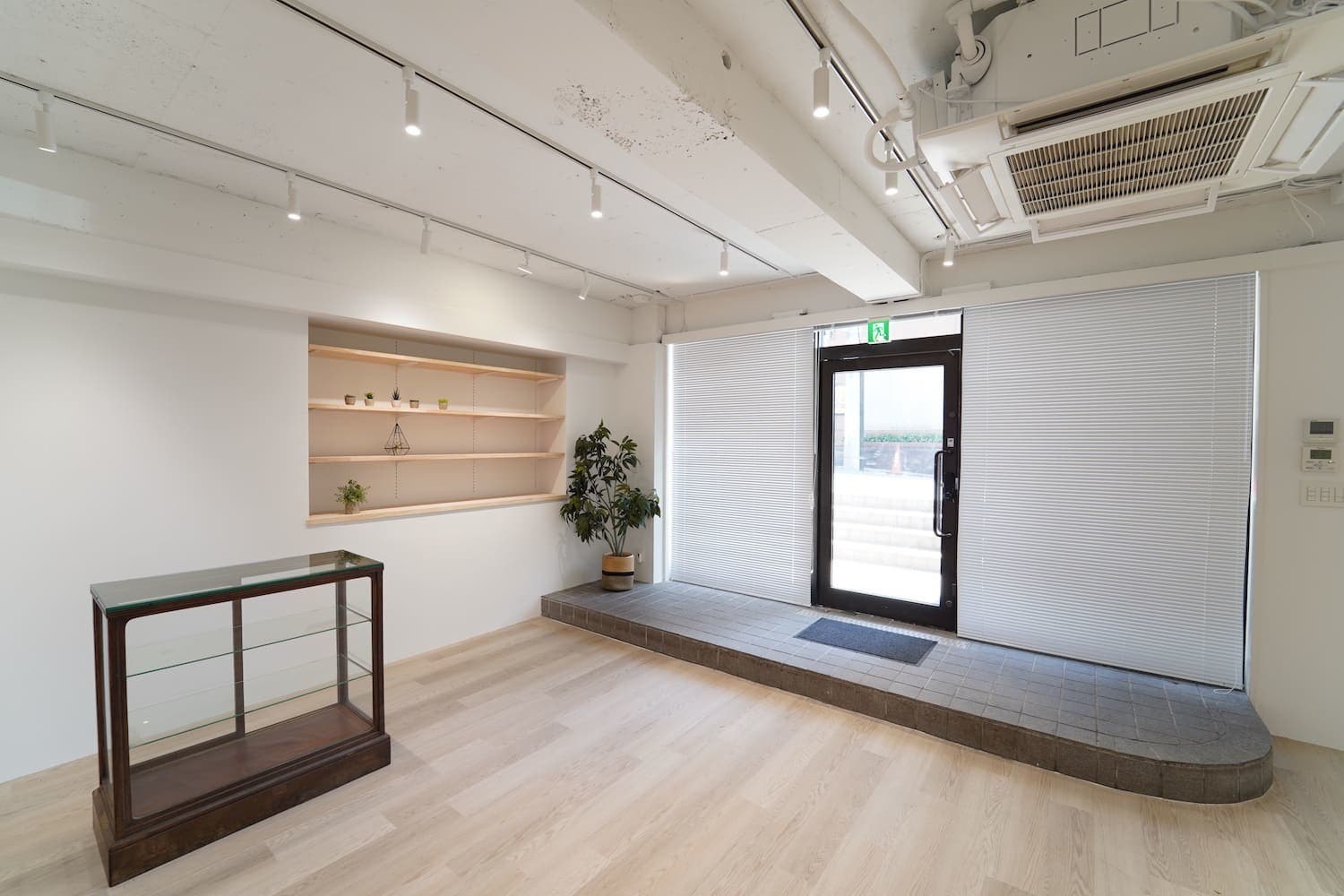 【原宿駅より徒歩7分・北参道駅から徒歩6分/ 北参道店 ROADSIDE】ポップアップショップやイベントにおすすめの路面スペースの写真13