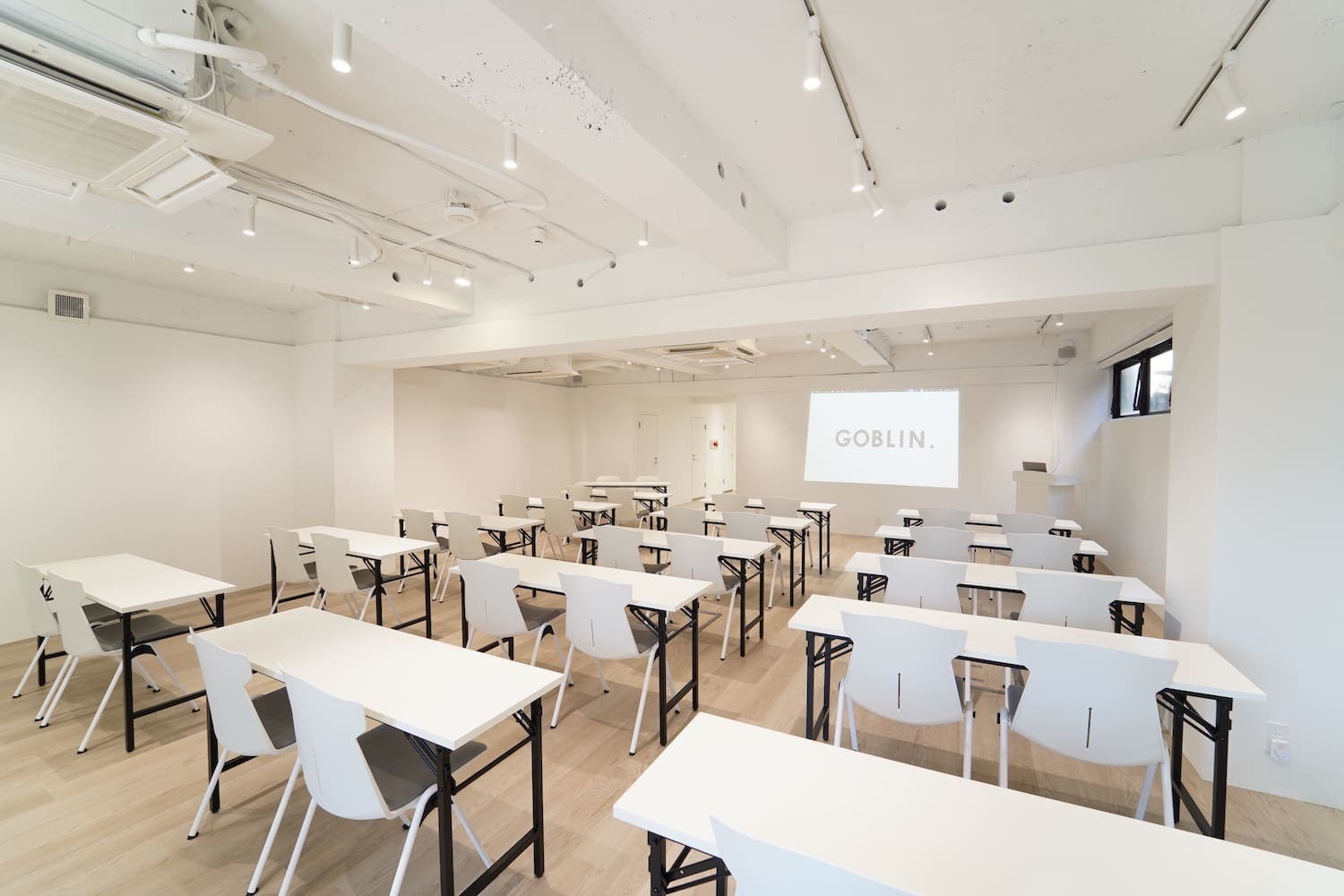 【原宿駅より徒歩7分・北参道駅から徒歩6分/ 北参道店 ROADSIDE】ポップアップショップやイベントにおすすめの路面スペースの写真5