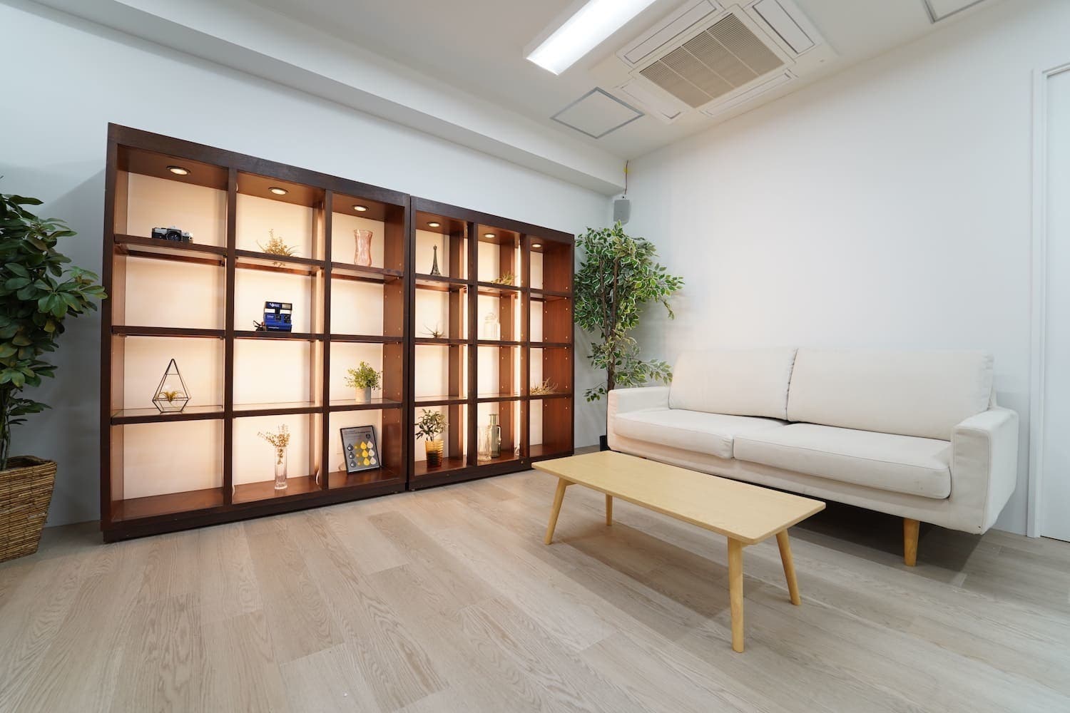 【原宿駅より徒歩7分・北参道駅から徒歩6分/ 北参道店 ROADSIDE】ポップアップショップやイベントにおすすめの路面スペースの写真7