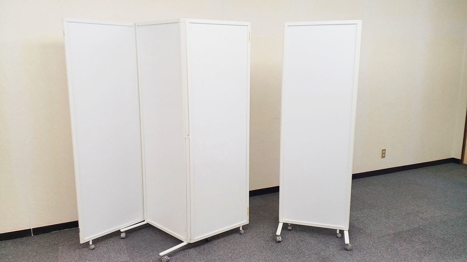 【多摩最大級の貸会議室】30名着席/駅徒歩1分/60inchモニター/高速光Wi-Fi/備品無料/会議 セミナー 面接 教室開催の写真18