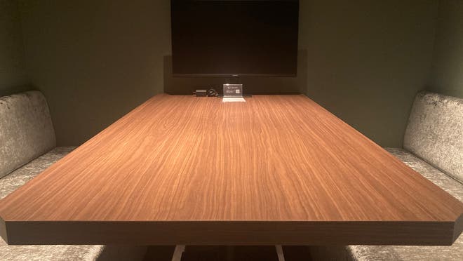 【1~6名BOX B席】八王子駅徒歩3分!フリードリンク/モニター/Wi-Fi/充電器/テレワークやWeb会議に最適の写真2