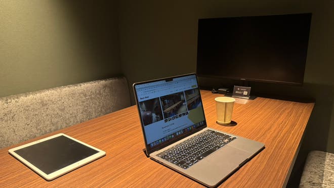 【1~6名BOX B席】八王子駅徒歩3分!フリードリンク/モニター/Wi-Fi/充電器/テレワークやWeb会議に最適の写真5