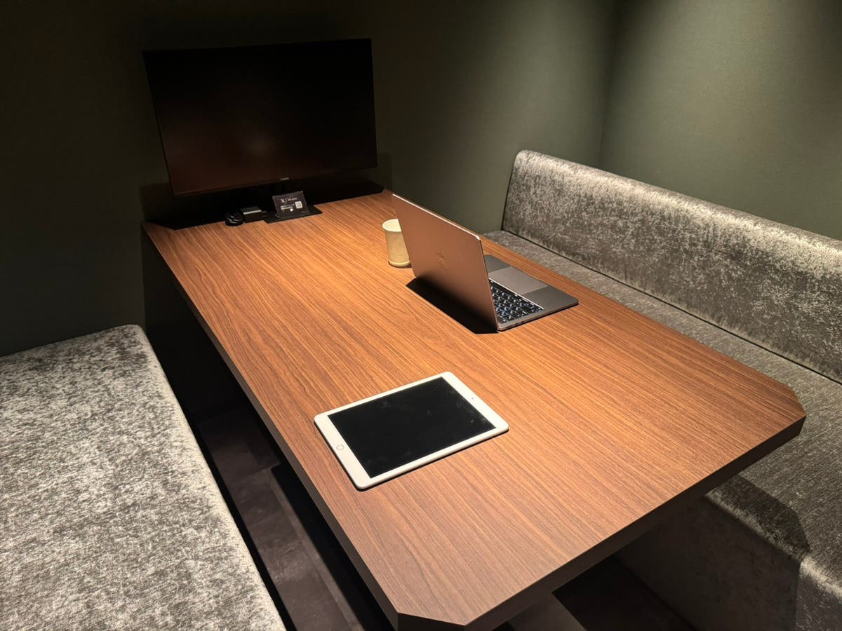 【1~6名BOX B席】八王子駅徒歩3分！フリードリンク/モニター/Wi-Fi/充電器/テレワークやWeb会議に最適の写真6