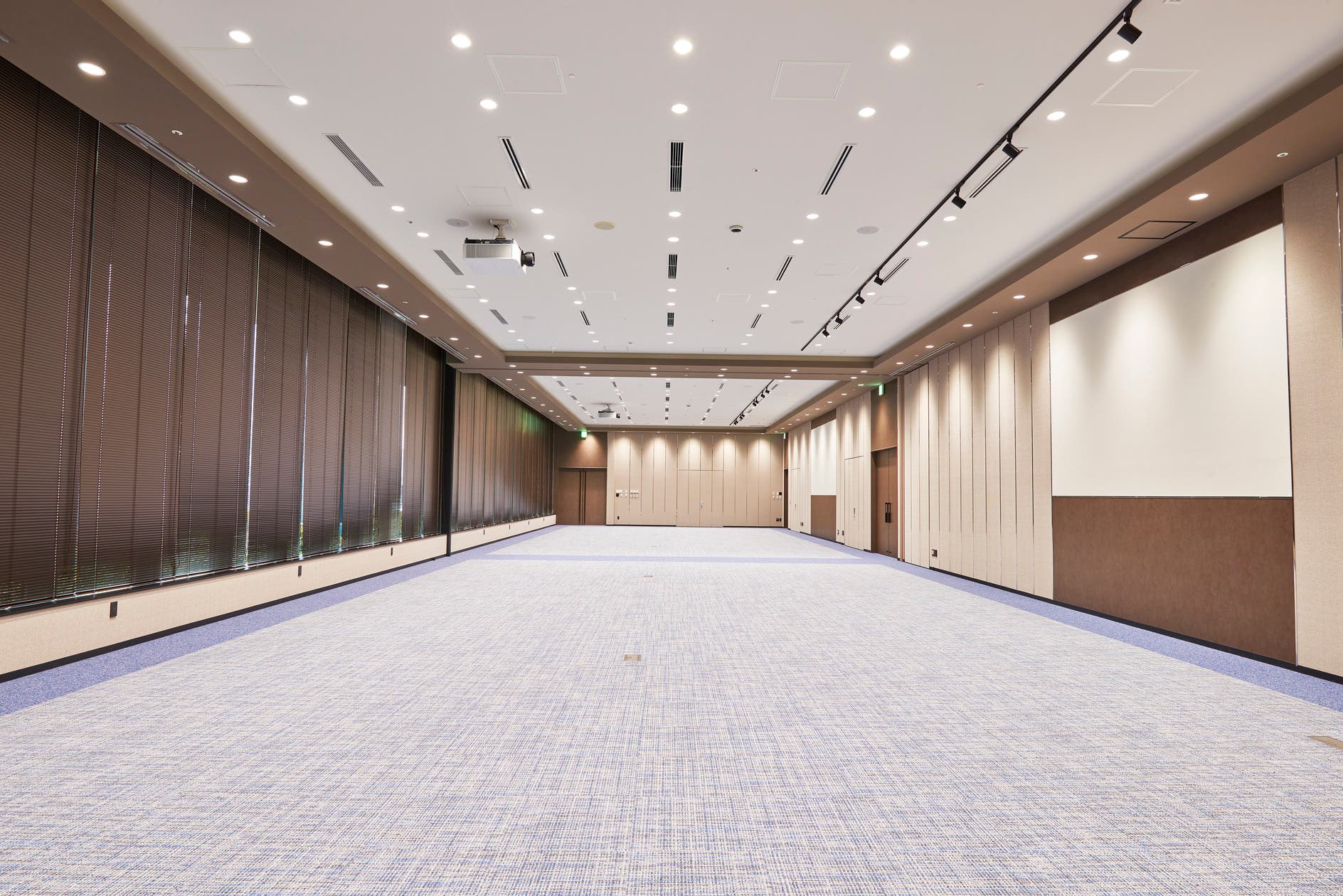 【日比谷スカイカンファレンス】メイン会場＋控室の写真5