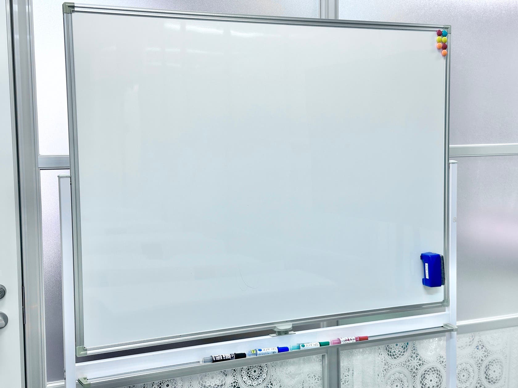 【名古屋駅１番出口徒歩3分】最大20名★会議やセミナーなど幅広く利用可！Wi-Fi,備品無料！の写真8