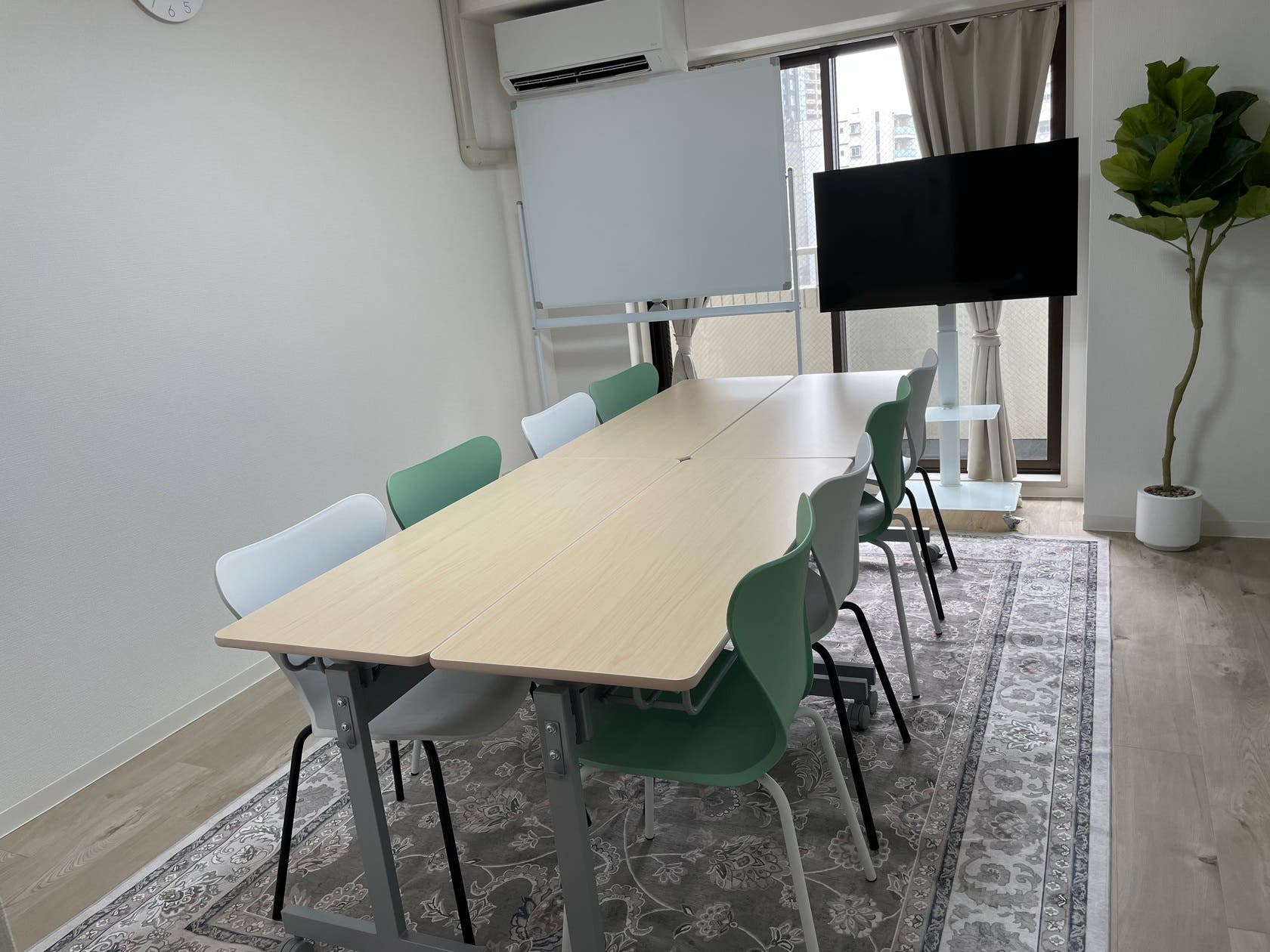 飯田橋2号店【即予約可・高速度WiFi・除菌完備】各種教室、会議、商談、面接、研修、撮影、ボドゲ、自習等に最適な個室スペースの写真23