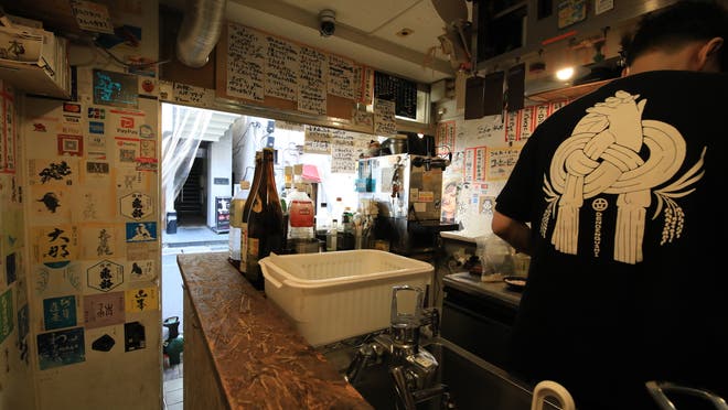 浅草橋駅徒歩10秒!!路面立ち飲み屋の写真4