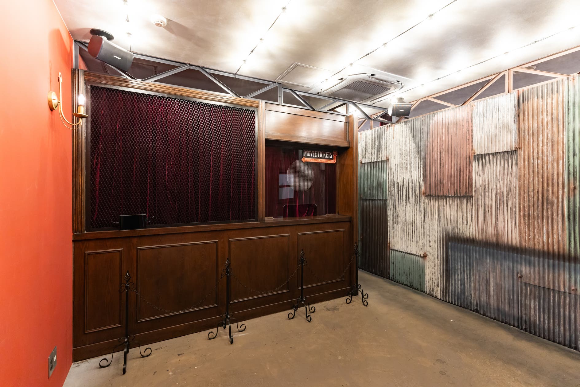 新宿駅から徒歩５分　多彩な空間で理想の撮影を一度に　全フロア個性派撮影スタジオ（二番街通りビル）の写真8