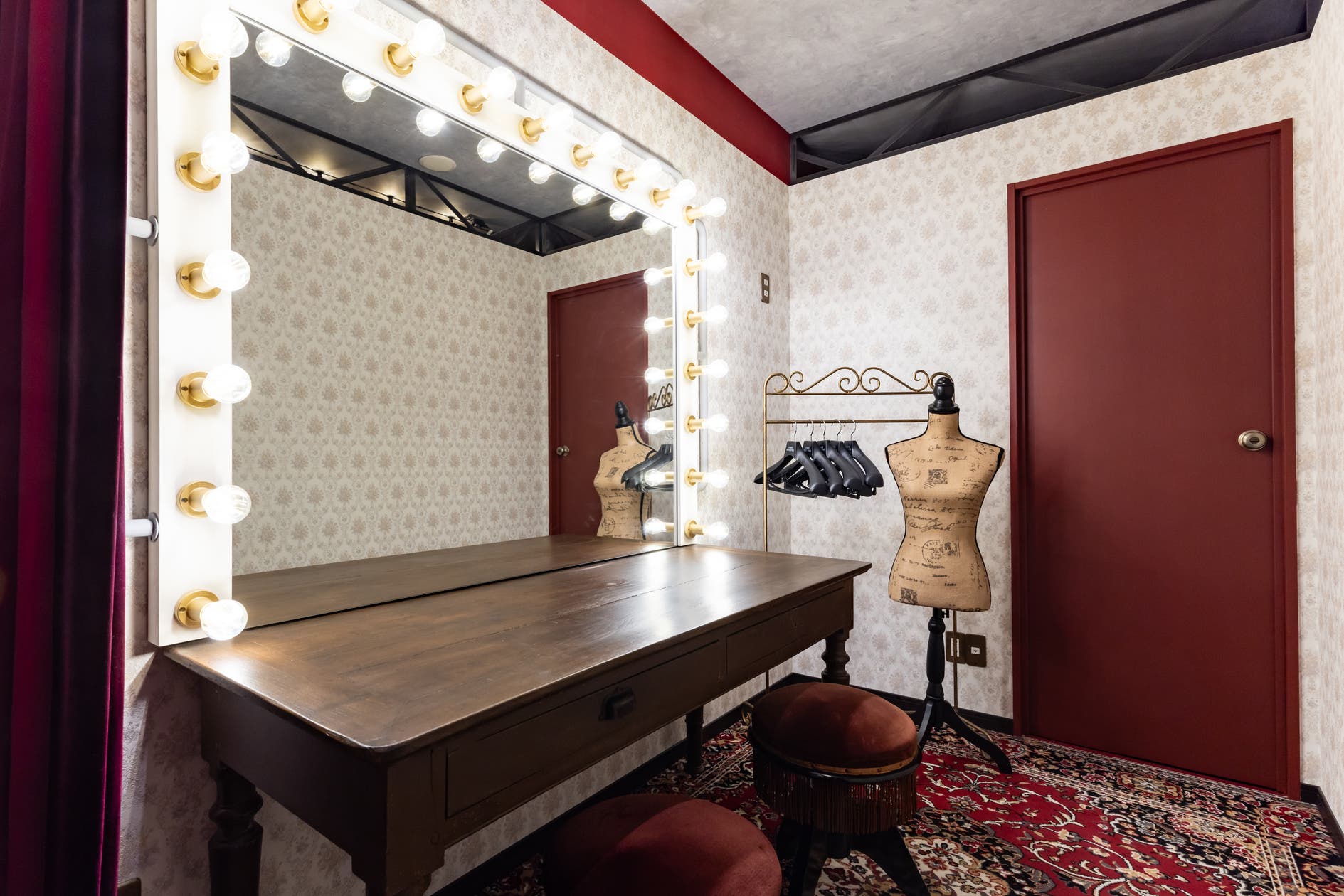 新宿駅から徒歩５分　多彩な空間で理想の撮影を一度に　全フロア個性派撮影スタジオ（二番街通りビル）の写真10