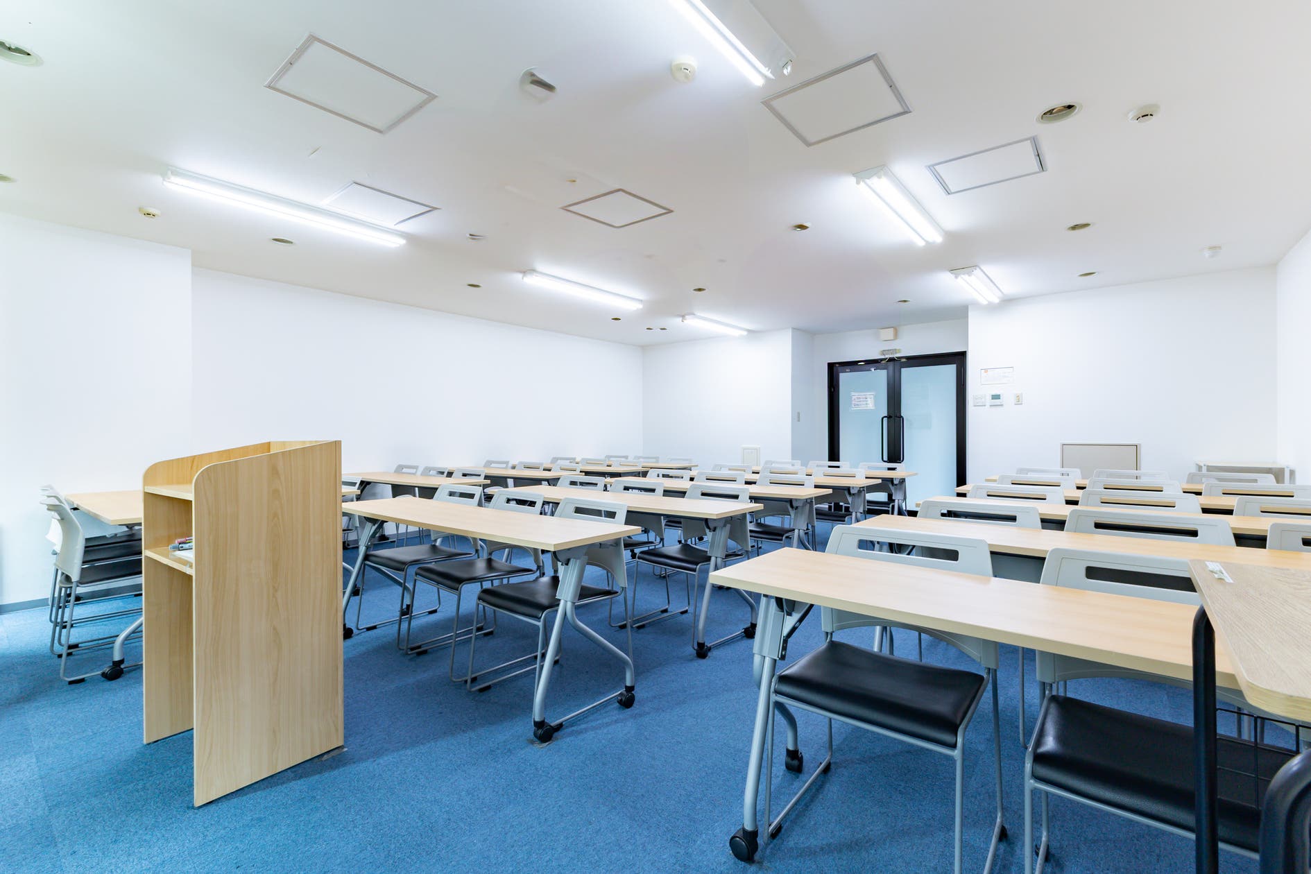 【五反田駅徒歩4分☆50名収容】駅チカ無料Wi-Fi/会議研修セミナー交流会・朝活の写真4