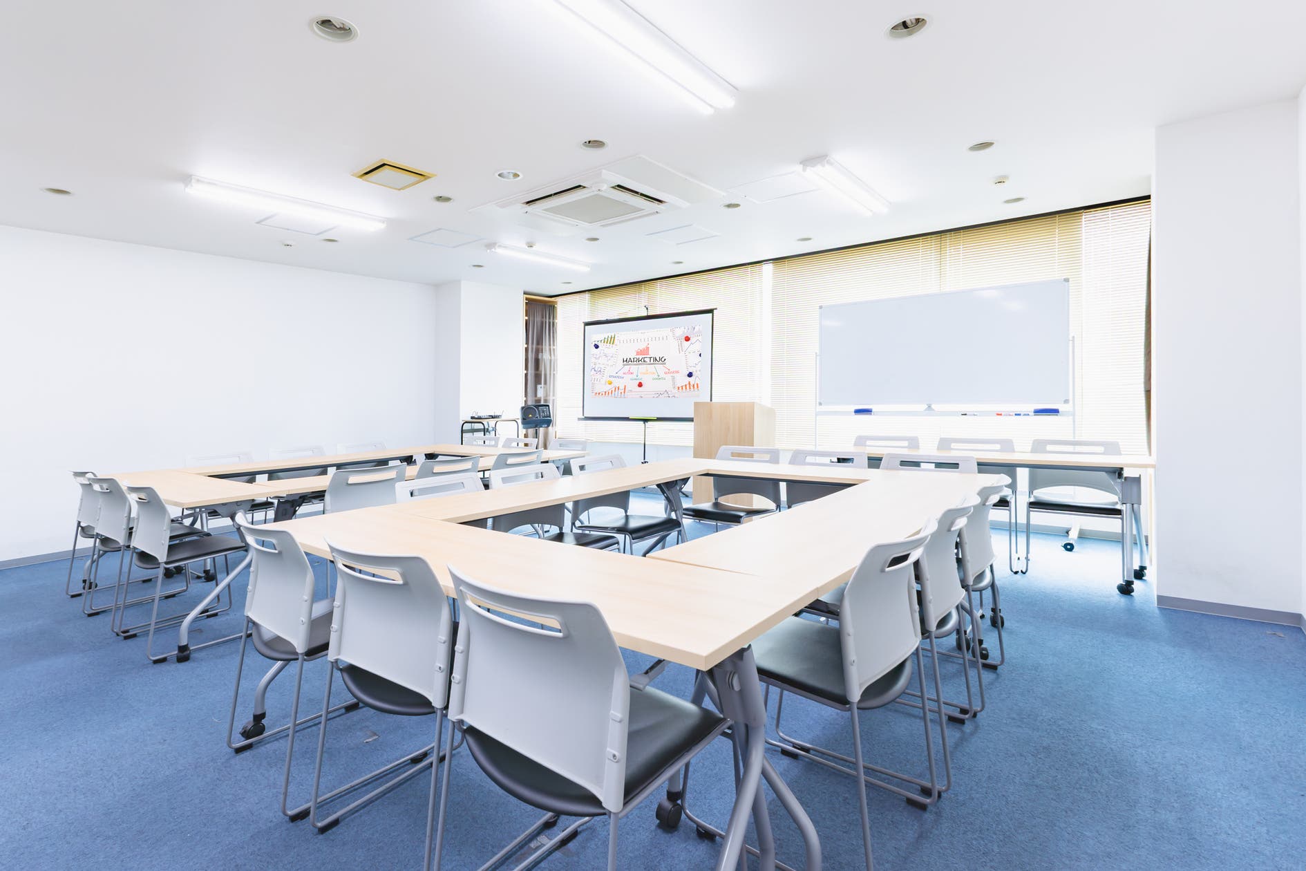 【五反田駅徒歩4分☆50名収容】駅チカ無料Wi-Fi/会議研修セミナー交流会・朝活の写真9