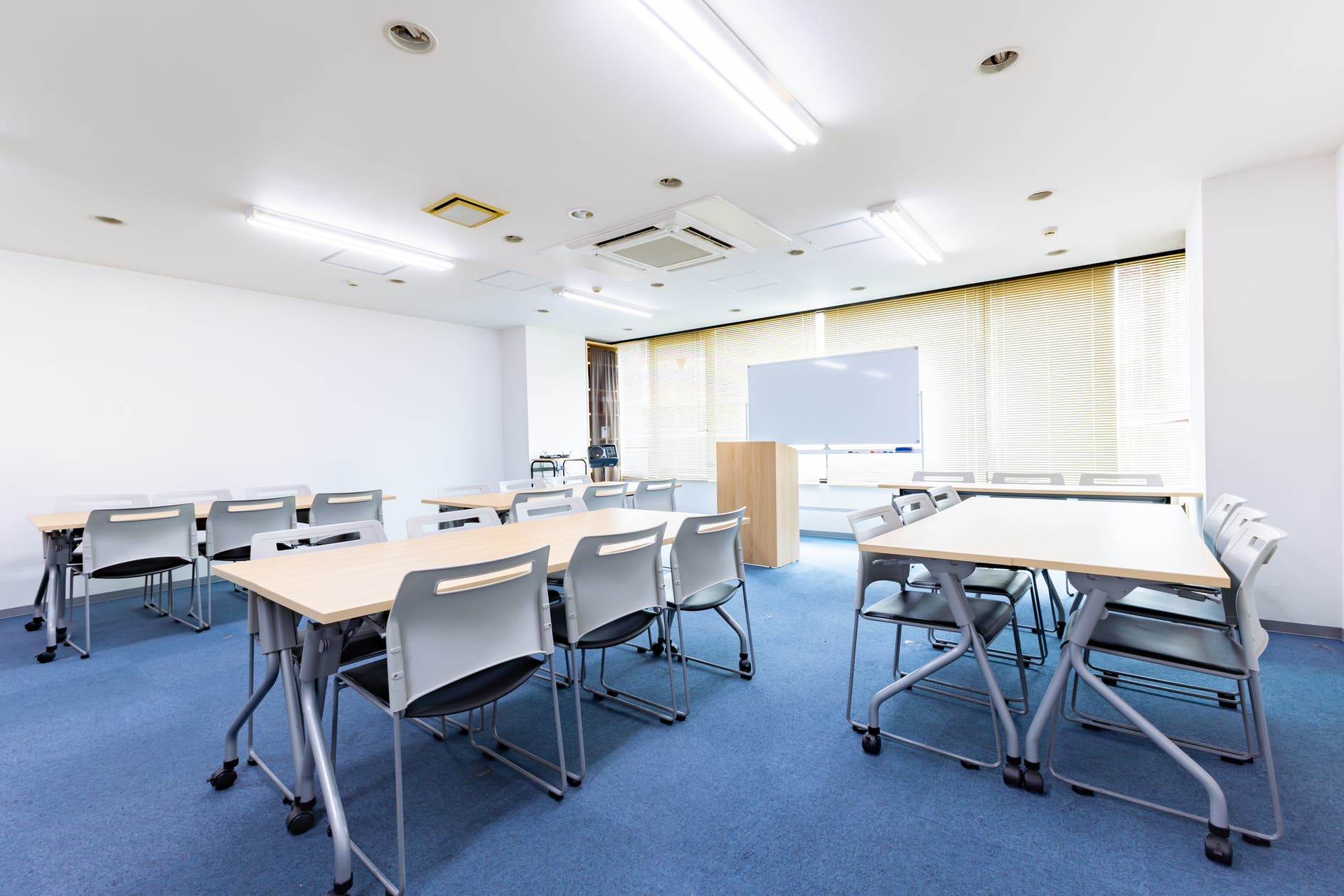 【五反田駅徒歩4分☆50名収容】駅チカ無料Wi-Fi/会議研修セミナー交流会・朝活の写真10