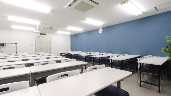 【JR博多駅東5出口徒歩15秒!筑紫口徒歩1分!51名】55型大型モニター・WiFi無料!ふれあい貸し会議室 博多No96の写真4