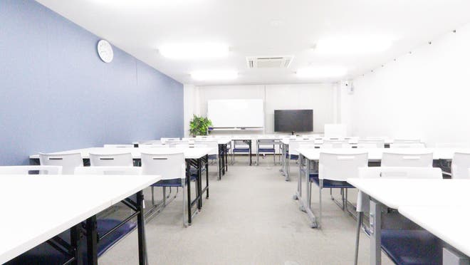 【JR博多駅東5出口徒歩15秒!筑紫口徒歩1分!51名】55型大型モニター・WiFi無料!ふれあい貸し会議室 博多No96の写真7