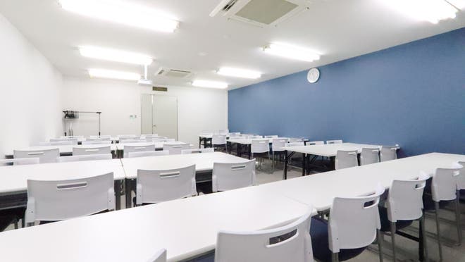 【JR博多駅東5出口徒歩15秒!筑紫口徒歩1分!51名】55型大型モニター・WiFi無料!ふれあい貸し会議室 博多No96の写真9