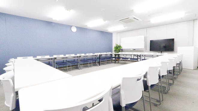 【JR博多駅東5出口徒歩15秒!筑紫口徒歩1分!51名】55型大型モニター・WiFi無料!ふれあい貸し会議室 博多No96の写真13