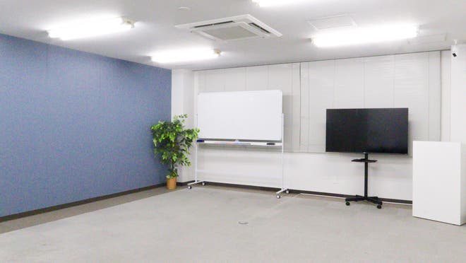 【JR博多駅東5出口徒歩15秒!筑紫口徒歩1分!51名】55型大型モニター・WiFi無料!ふれあい貸し会議室 博多No96の写真20