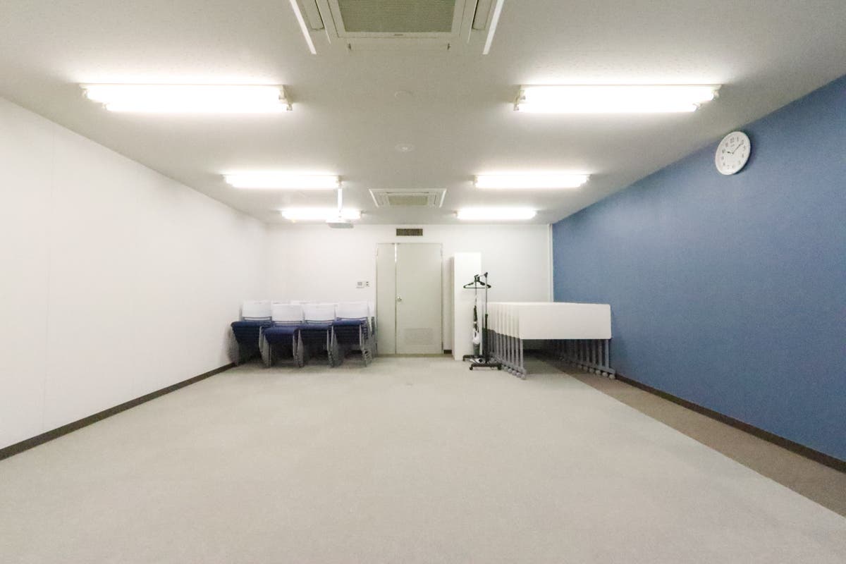 【JR博多駅東5出口徒歩15秒！筑紫口徒歩1分！51名】55型大型モニター・WiFi無料！ふれあい貸し会議室 博多No96の写真23