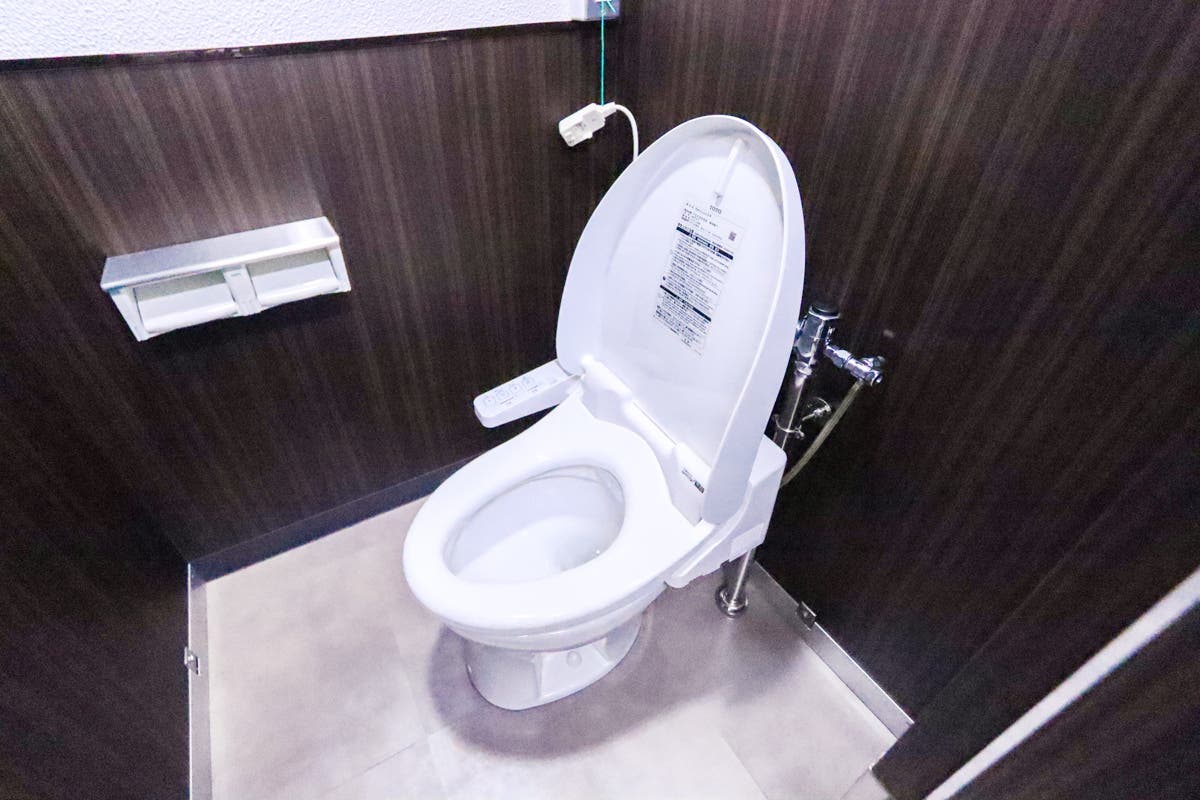 【JR博多駅東5出口徒歩15秒！筑紫口徒歩1分！51名】55型大型モニター・WiFi無料！ふれあい貸し会議室 博多No96の写真25