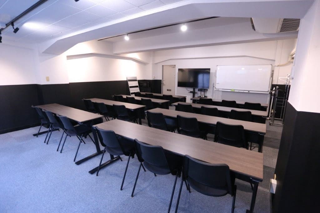 神田駅徒歩1分!セミナー・懇親会・会議！広々ゆったり！の写真20