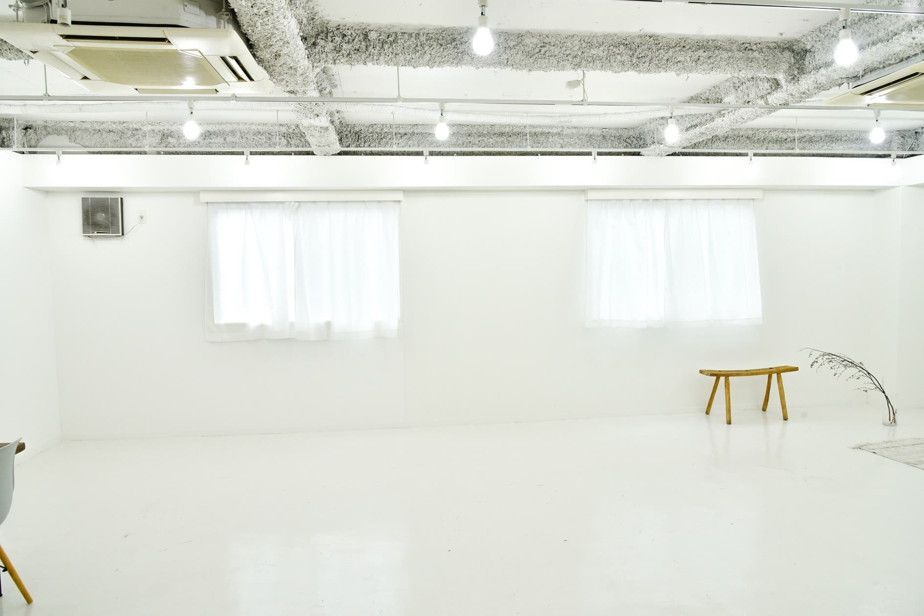 JR三宮駅、阪急神戸三宮駅、阪神元町駅から徒歩５分！自然光が入る真っ白なスペース！の写真9