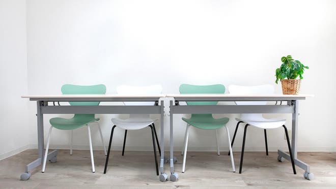 飯田橋2号店【即予約可・高速度WiFi・除菌完備】各種教室、会議、商談、面接、研修、撮影、ボドゲ、自習等に最適な個室スペースの写真12