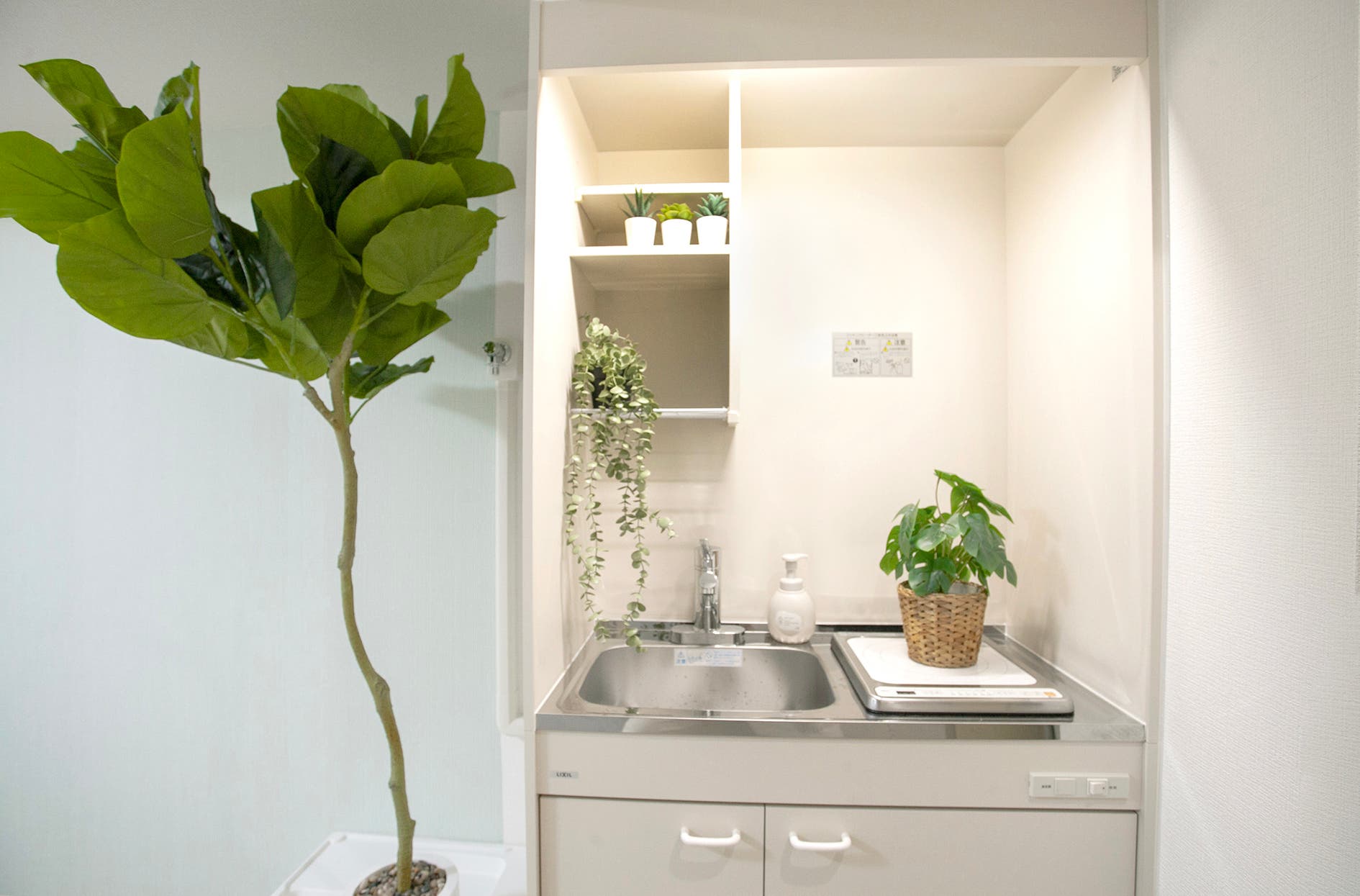 飯田橋2号店【即予約可・高速度WiFi・除菌完備】各種教室、会議、商談、面接、研修、撮影、ボドゲ、自習等に最適な個室スペースの写真18