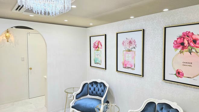 【玉造駅徒歩1分】貸切!内装美✨高級感溢れる完全個室美容サロンの写真1