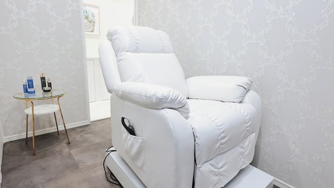 【玉造駅徒歩1分】貸切!内装美✨高級感溢れる完全個室美容サロンの写真3