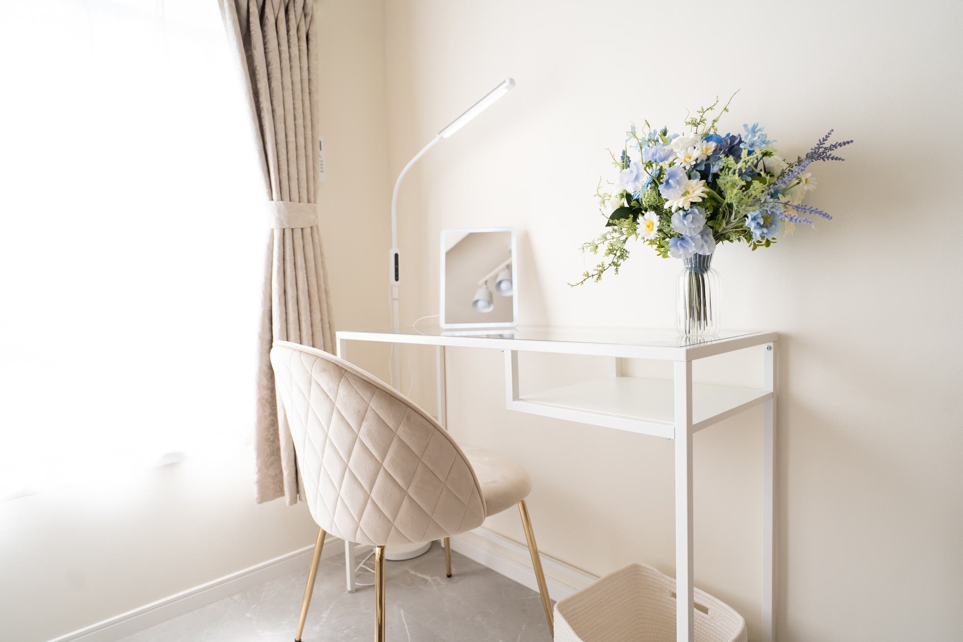 【🎉5月NEW🎉】池袋駅C3出口✨徒歩2分完全個室サロン | 静かな癒し空間💐| マッサージ | 整体 | エステの写真3