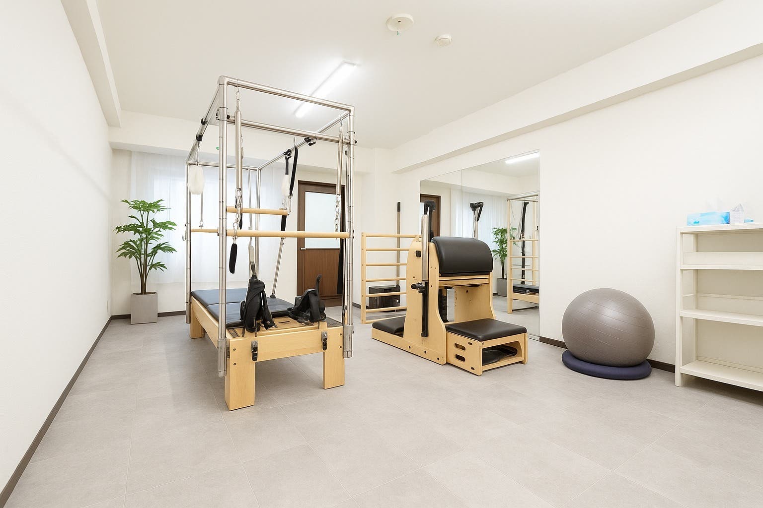 【星4.7】横浜駅南12番出口から徒歩5分 【マシンピラティススタジオ】 スタジオBELAの写真3