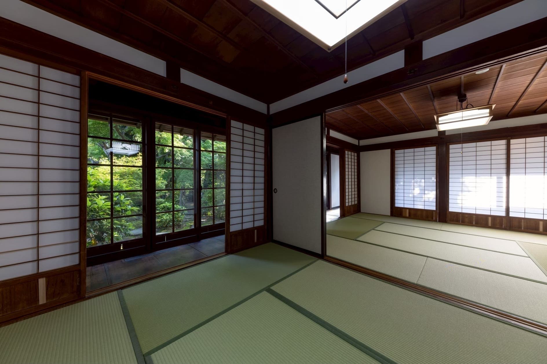 明治時代に伝統工法で建築された旧東海道沿いの古民家の写真3