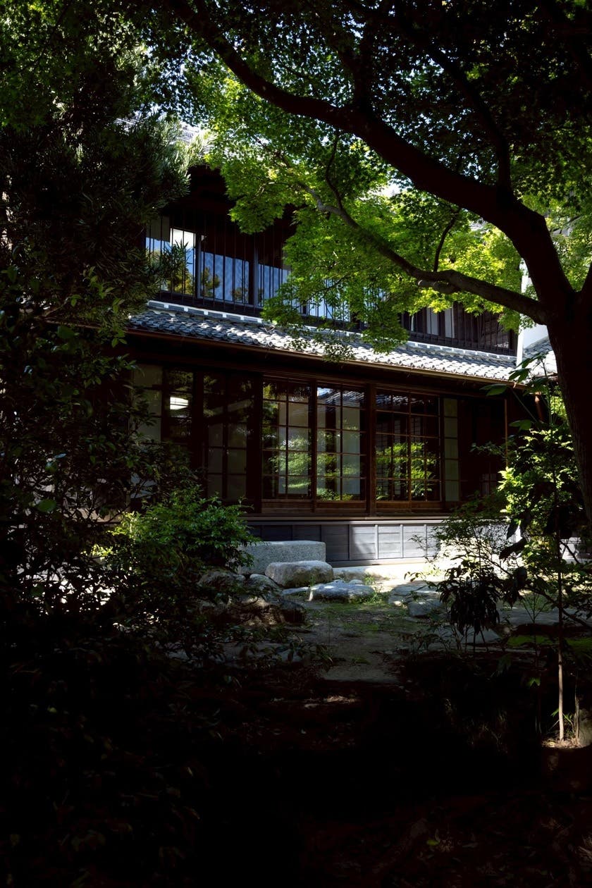 明治時代に伝統工法で建築された旧東海道沿いの古民家の写真2