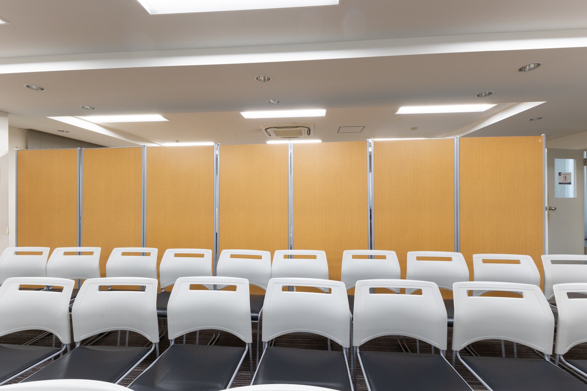 【田町駅徒歩5分☆スクール100名】無料Wi-Fi/会議・研修・セミナー・懇親会の写真14