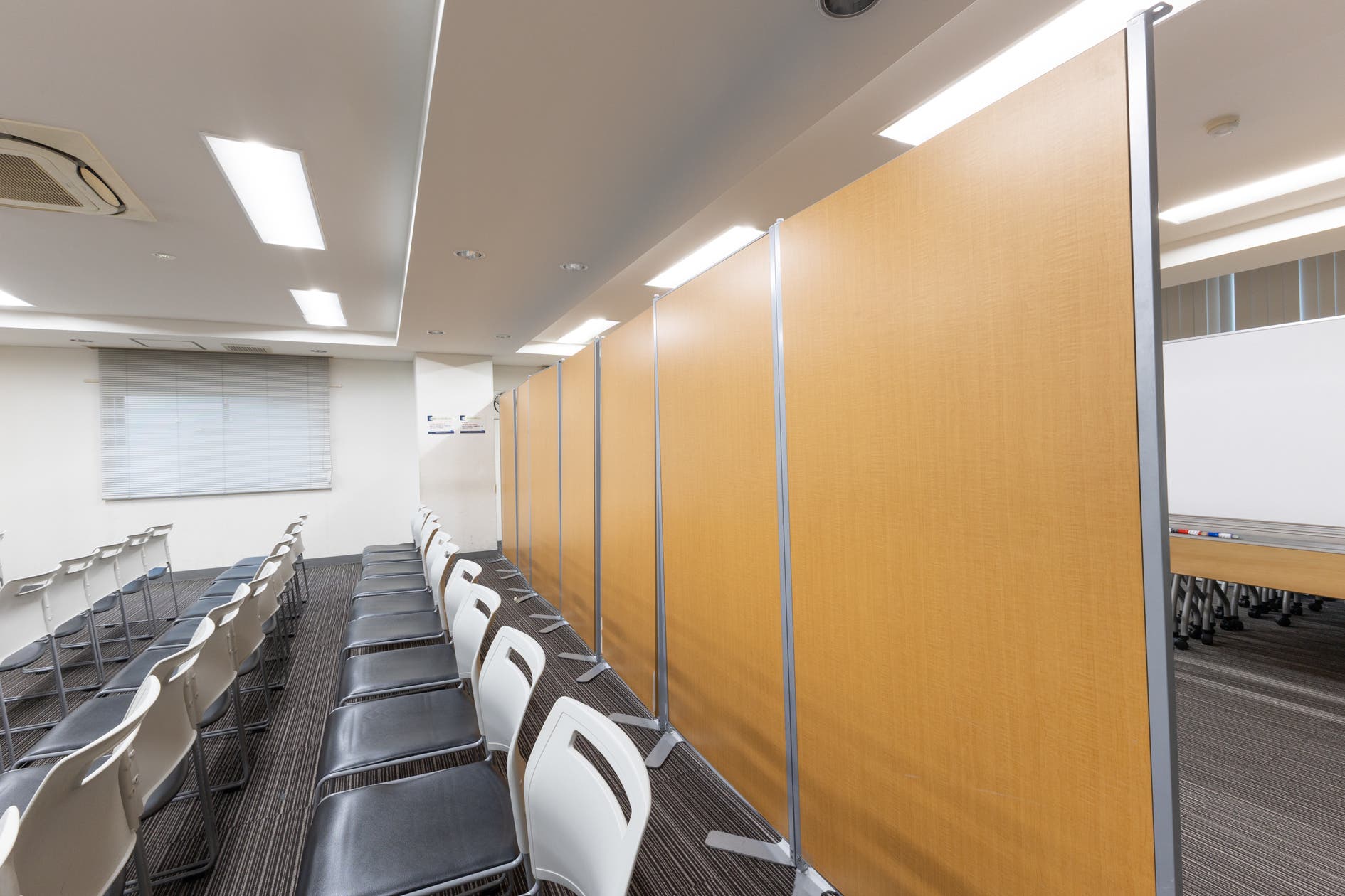 【田町駅徒歩5分☆スクール100名】無料Wi-Fi/会議・研修・セミナー・懇親会の写真15