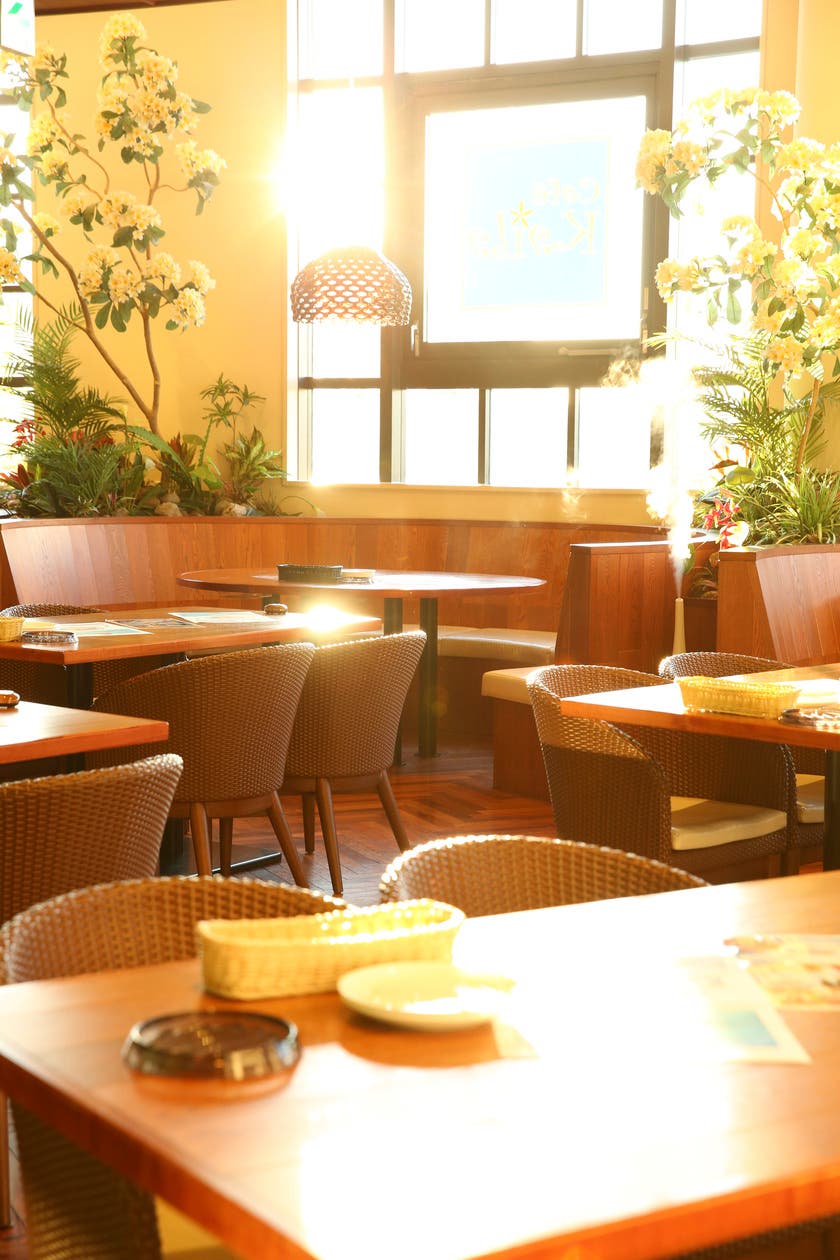 舞浜駅から徒歩5分のハワイアンレストランの写真3