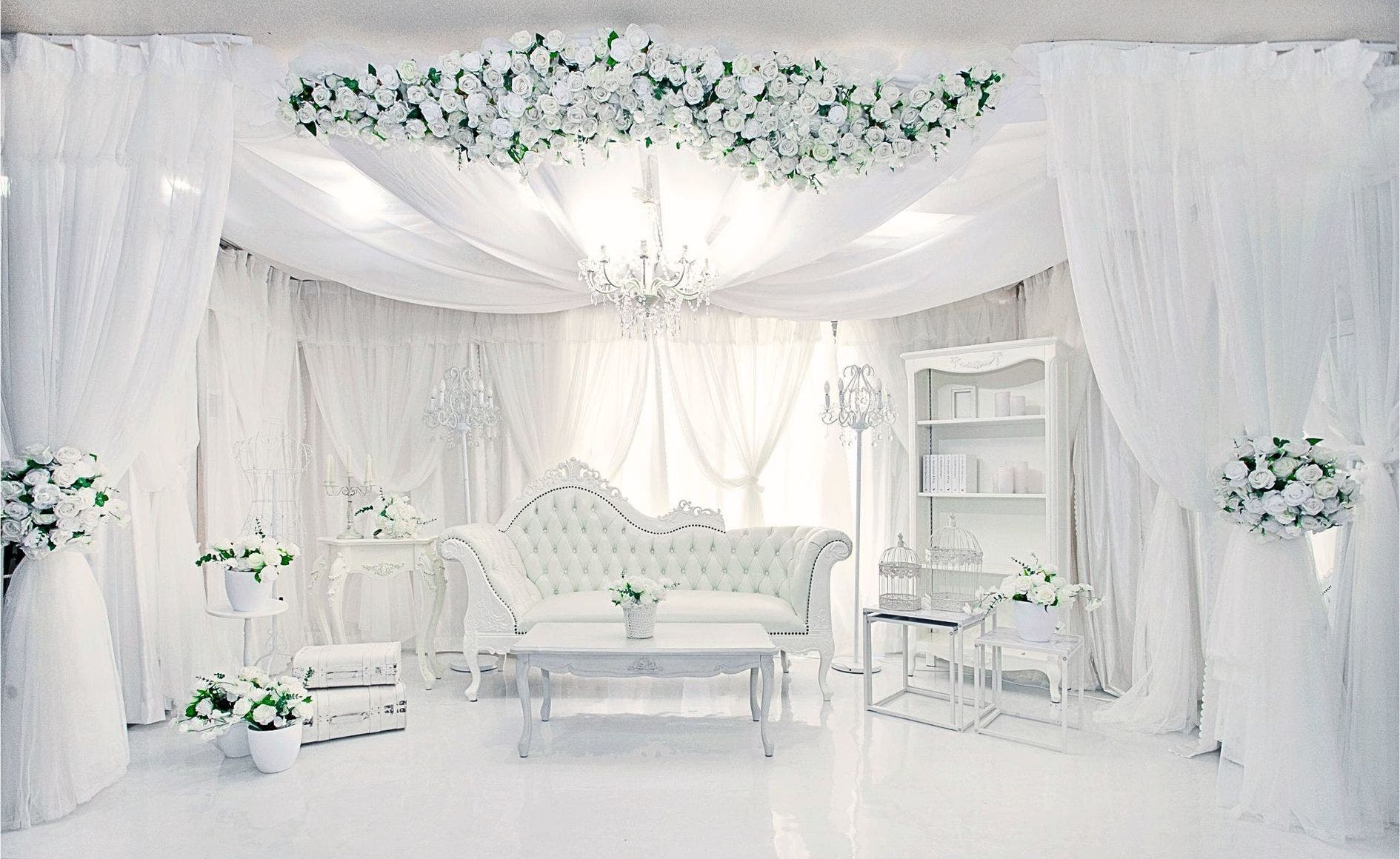 🌸NEW！🌸新大久保・新宿で最大級の撮影スタジオ！多彩な7エリア！自然光/白の世界2種/超大型漆喰壁/満月/花の空間/バルコニーの写真5