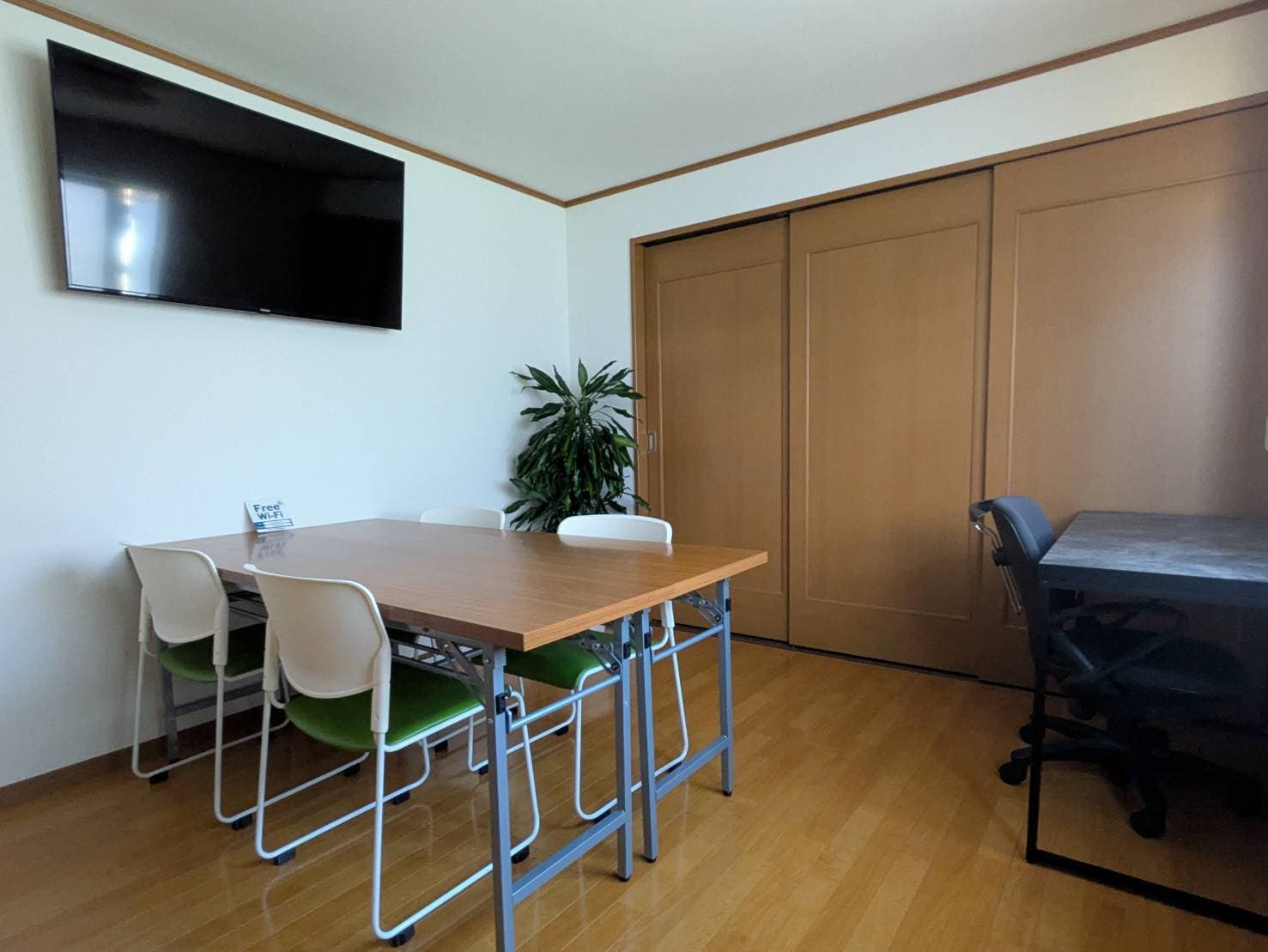 鶴橋駅5分　綺麗！広い！キッチン付きの多目的スペースの写真3