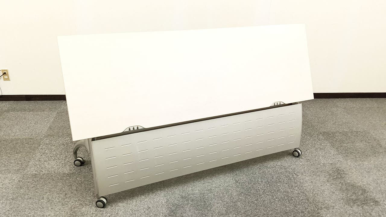 折りたたみテーブル（３人掛け用）幅1800×奥行600×高さ705mmの画像2