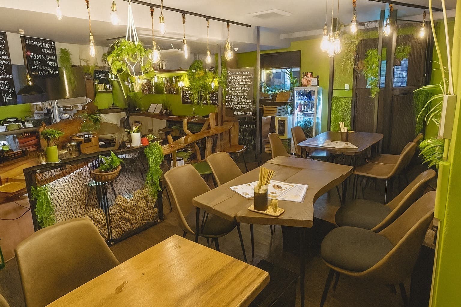 【新宿御苑前駅 徒歩6分】ロケ・YouTube撮影📸交流会、懇親会✨女子会・街コン😊ポートレート撮影・MV・PV🍃取材🖊の写真1