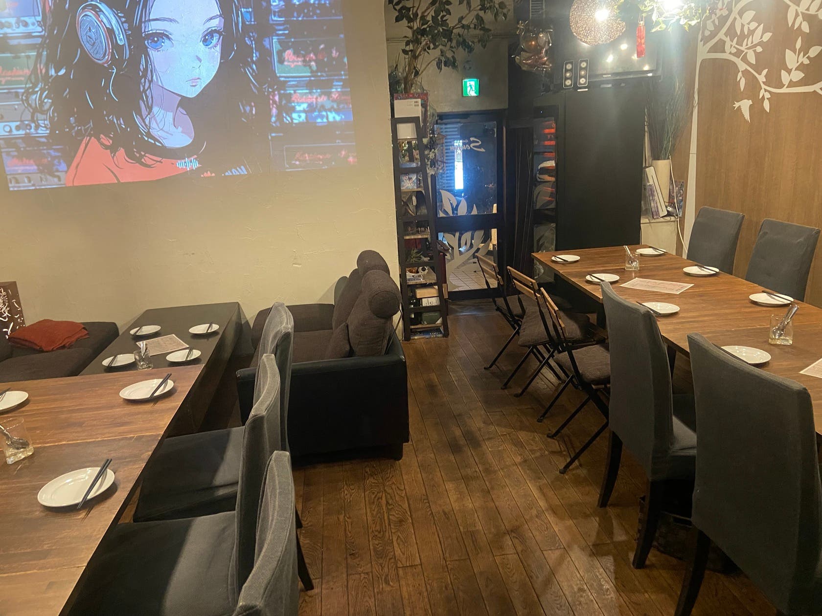 高田馬場駅から徒歩３分の飲食店のレンタルスペースです。の写真2