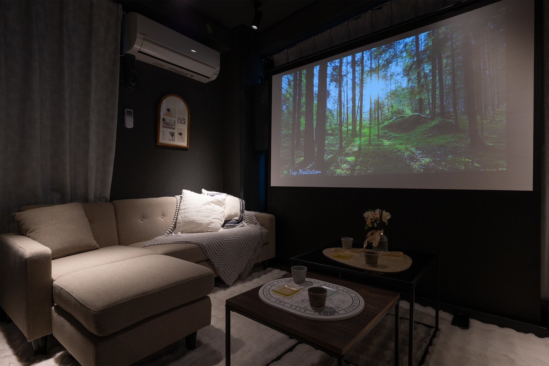 大久保駅2分✨80㌅プロジェクタースクリーン🎥大人気ゲーム機＆ボドゲ🎃推し会🎀女子会🎀ママ会🎀の写真2