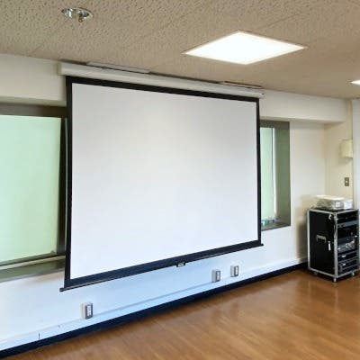 プロジェクターとスクリーンの画像2