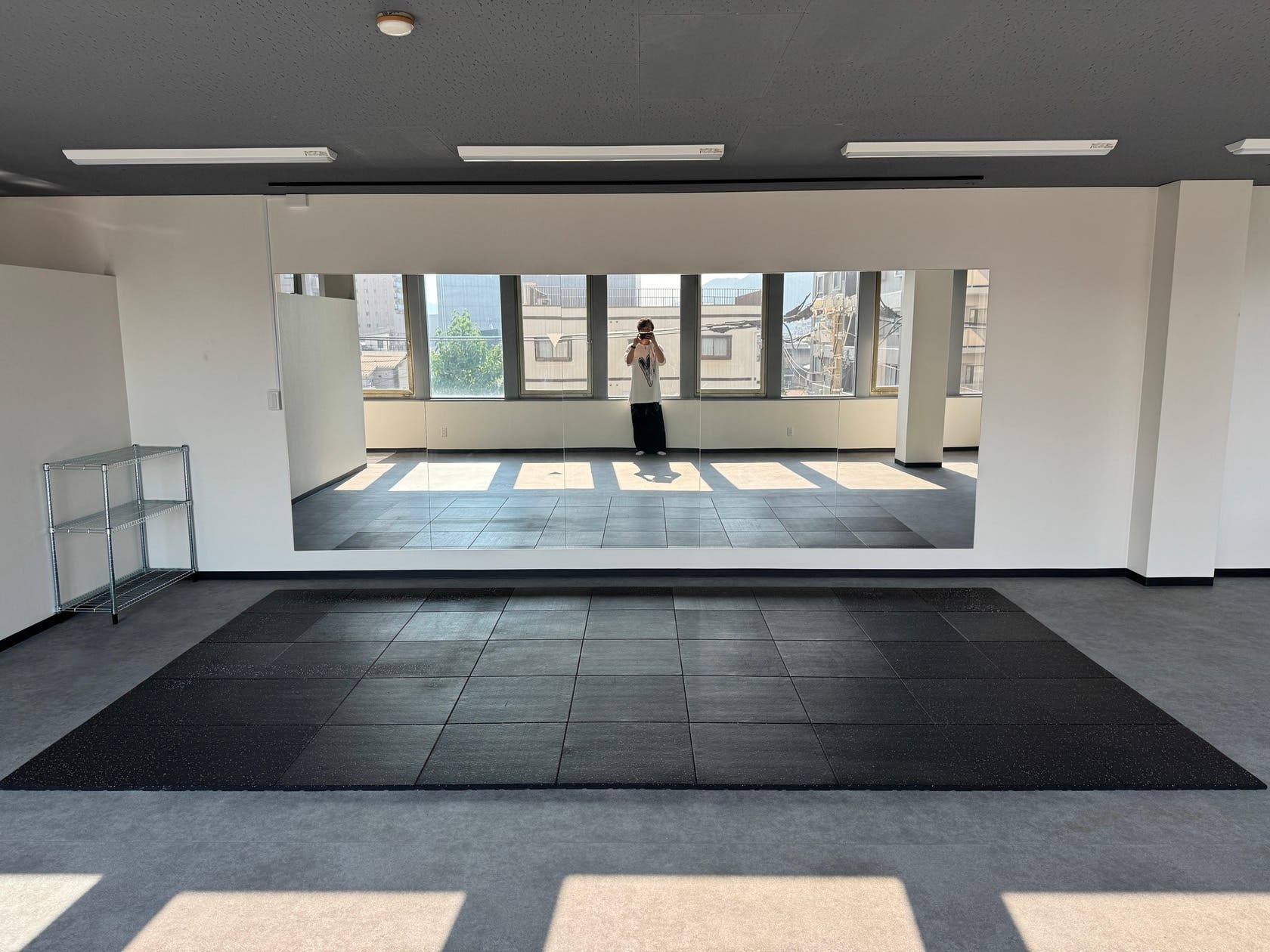 「１時間６００円〜」平塚駅から徒歩５分のダンス演劇楽器演奏なんでもOK!レンタルスタジオ【ショート、YouTube動画撮影OK】の写真2